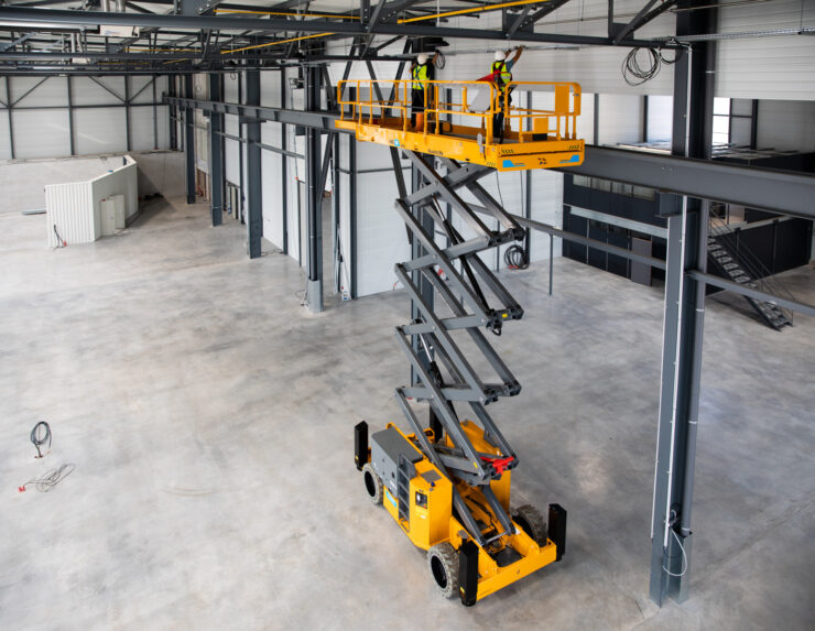 Benefits of Using Fully Electric Access Equipment in Construction - Icran